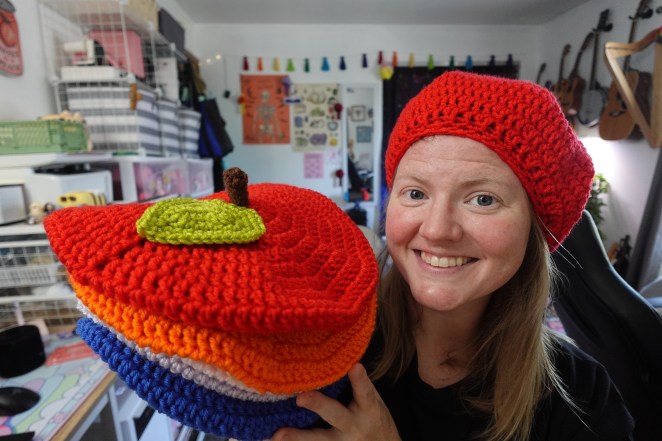 Fruit Beret – Pixeled Peach
